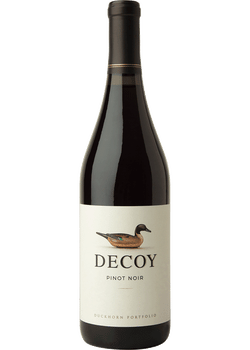 10 Best Oregon Pinot Noirs You Must Try | Total Wine & More