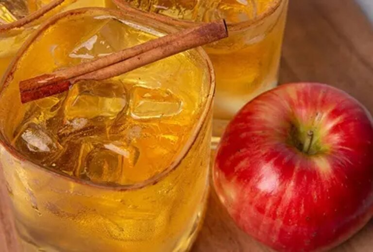 Apple Pie on the Rocks Cocktail Recipe | Total Wine & More