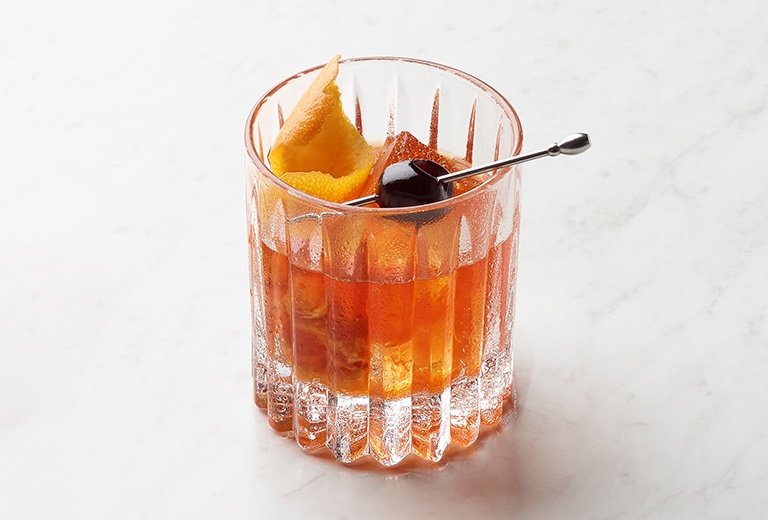 Bourbon Old Fashioned Cocktail Recipe | Total Wine & More