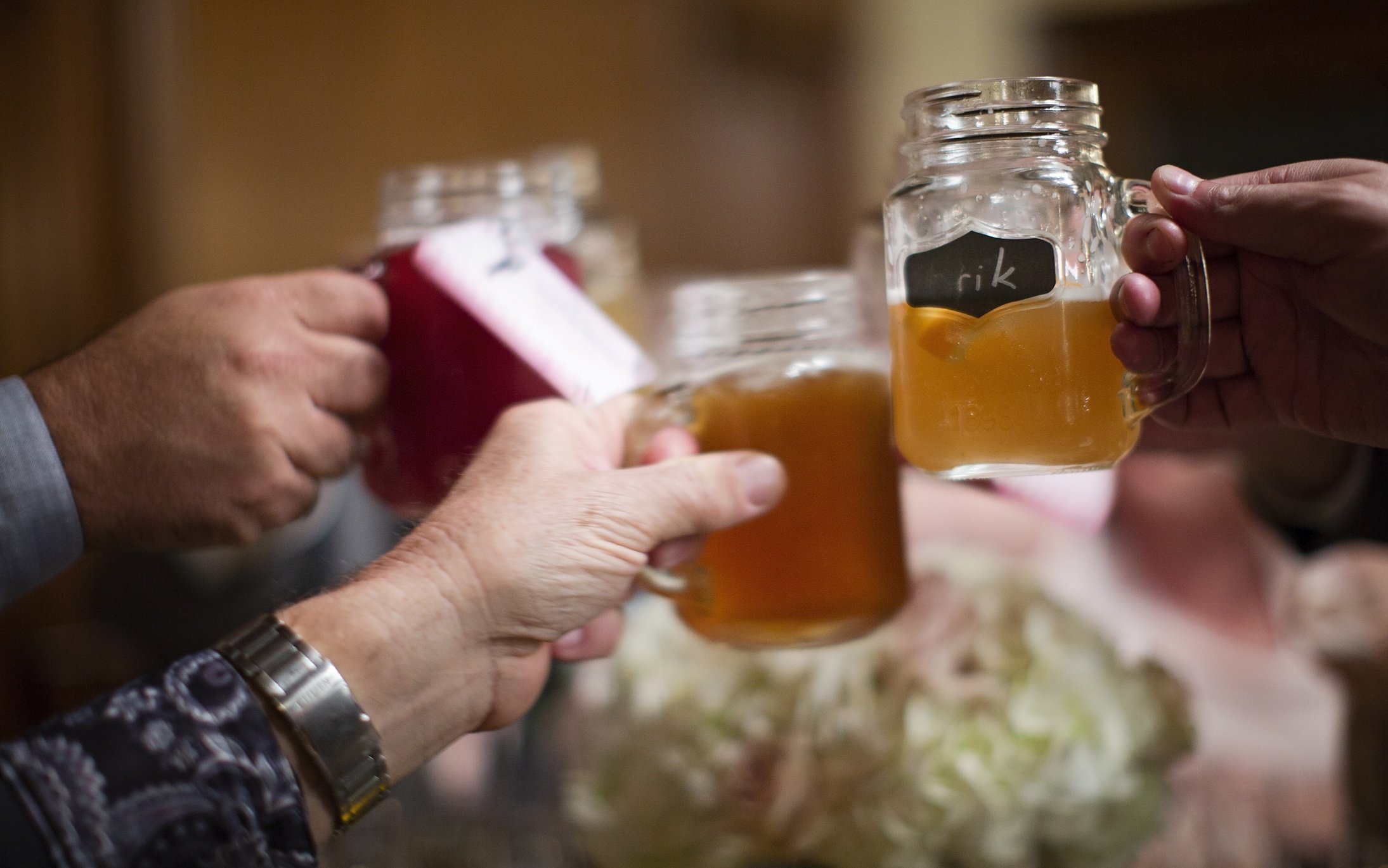 Steps to Make a DIY Craft Beer Tasting Station | Total Wine & More