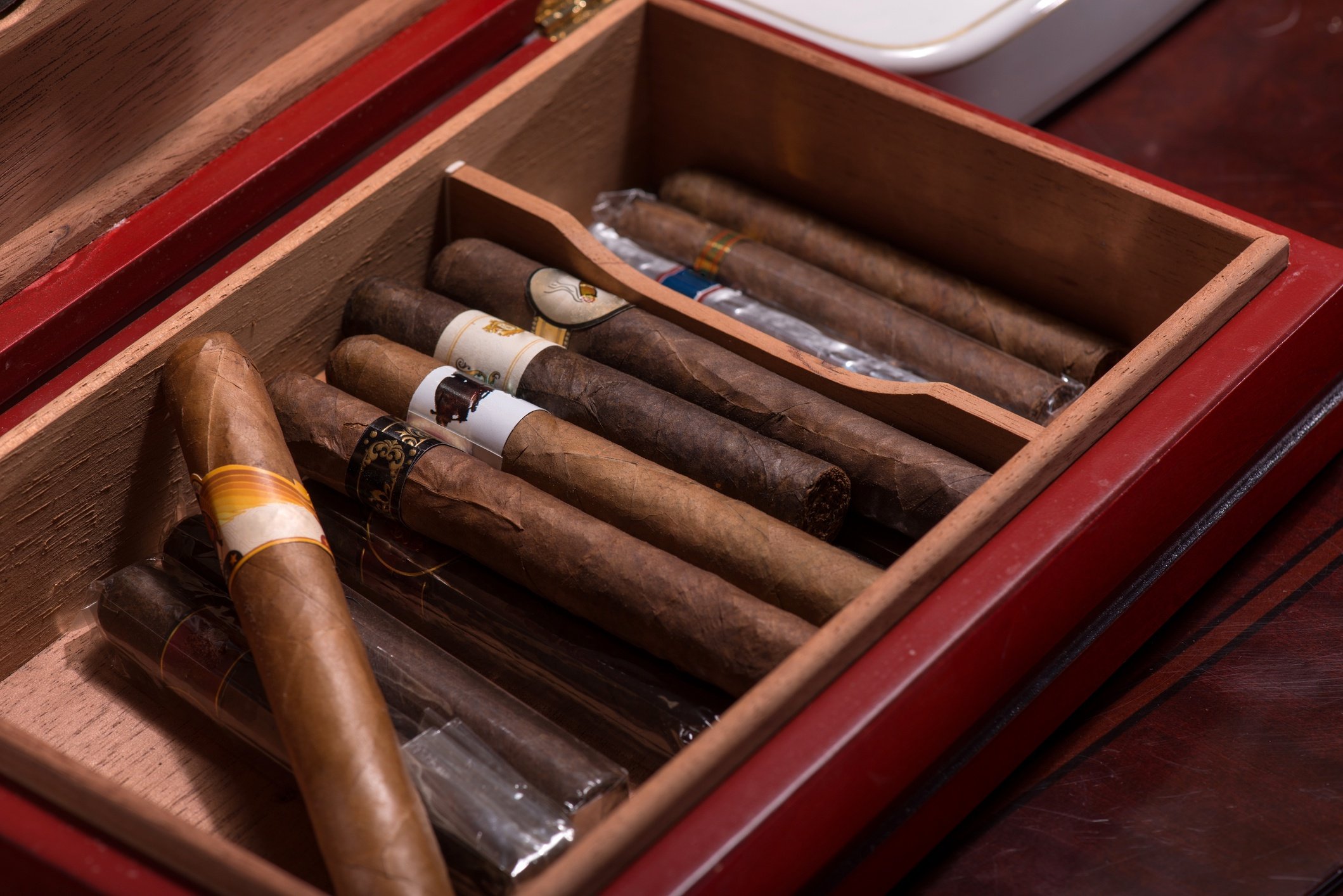 Cigar Sizes, Shapes & Types Explained | Total Wine & More